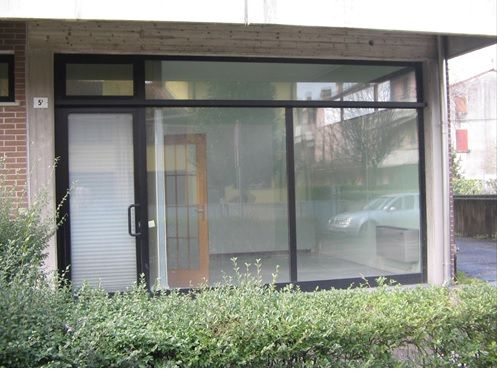 locale commerciale in vendita a novi di modena