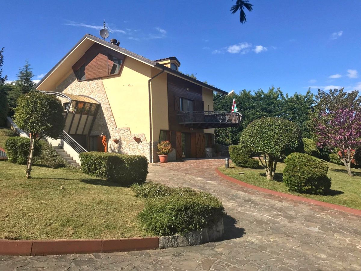 villa in vendita a pignola