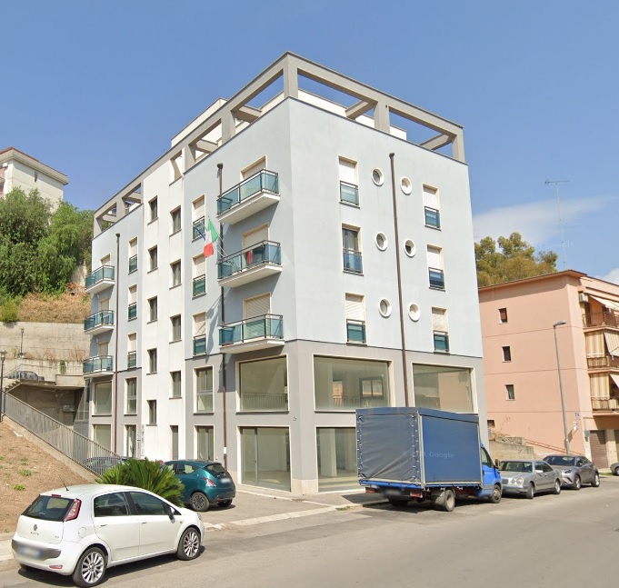 locale commerciale in vendita a caltanissetta