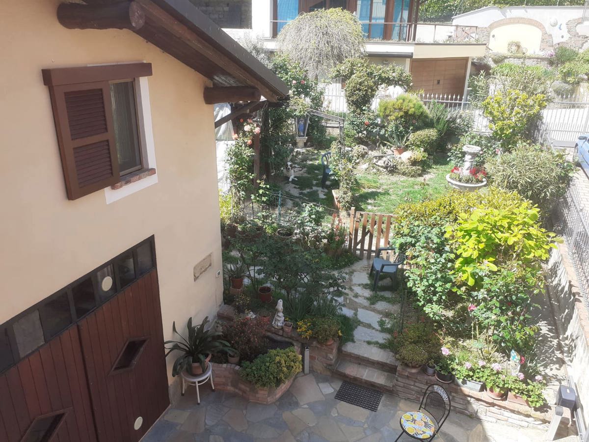 casa indipendente in vendita a mombello monferrato