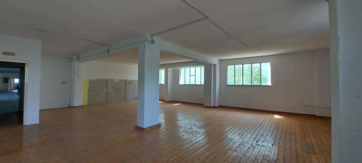 locale commerciale in vendita a avellino