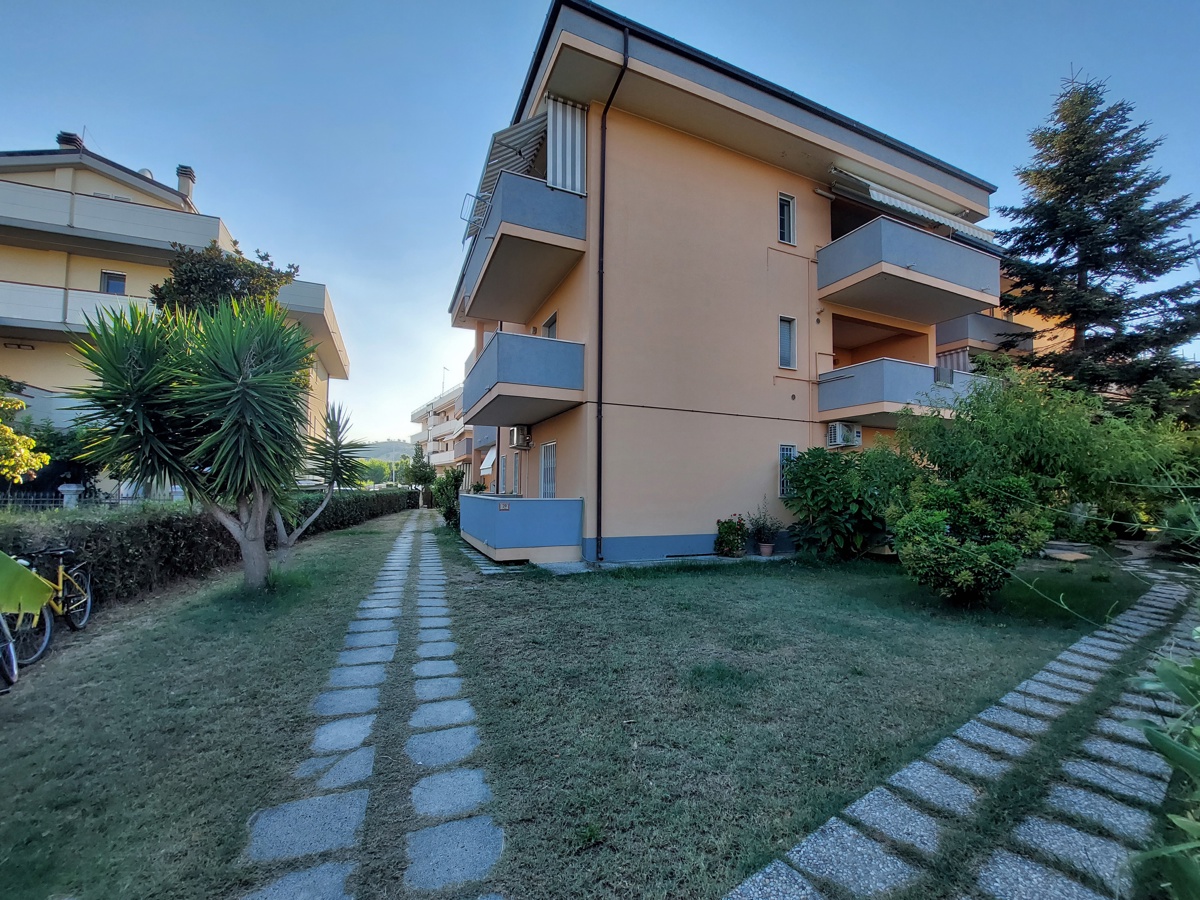 appartamento in vendita a alba adriatica