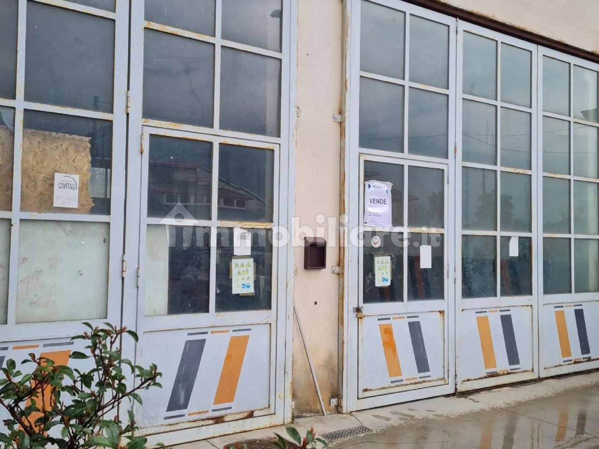 laboratorio in vendita a moiano